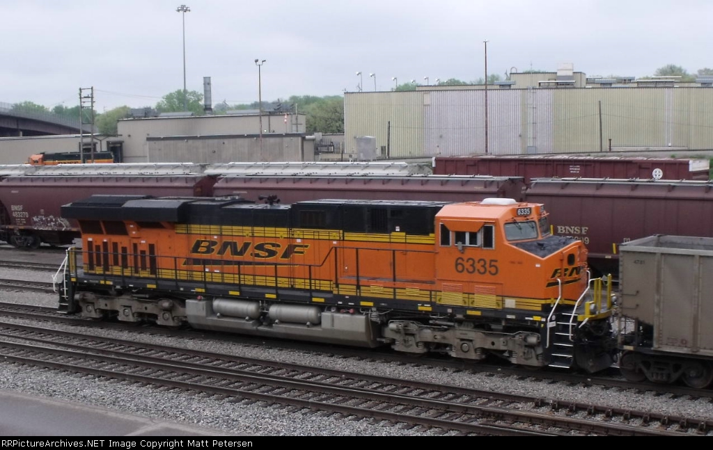 BNSF 6335